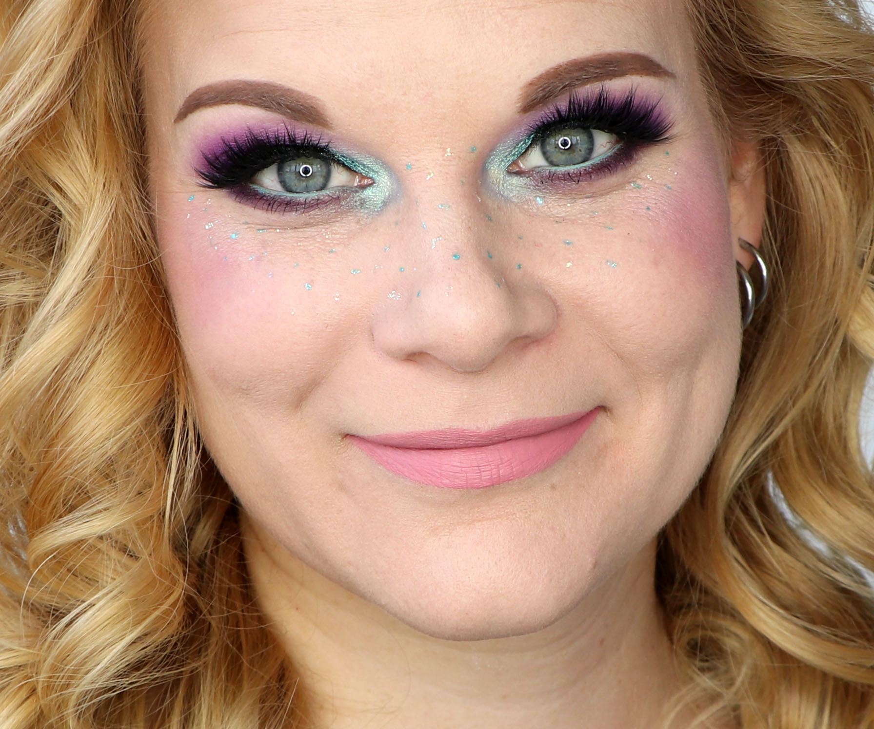 Glitter Freckles (aka my new favourite thing) - Makeup Your Mind